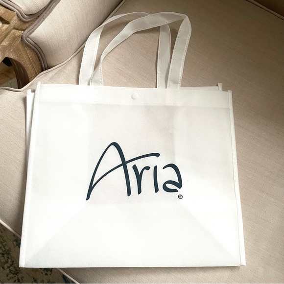 Aria | Bags | Aria Hotel Las Vegas Tote Shopping Gift Bags New | Poshmark